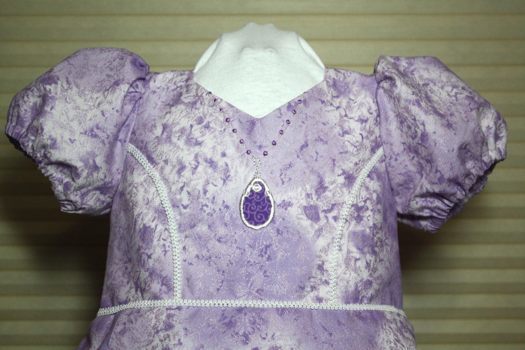 First Princess Amulet Necklace Embroidery Design - Etsy