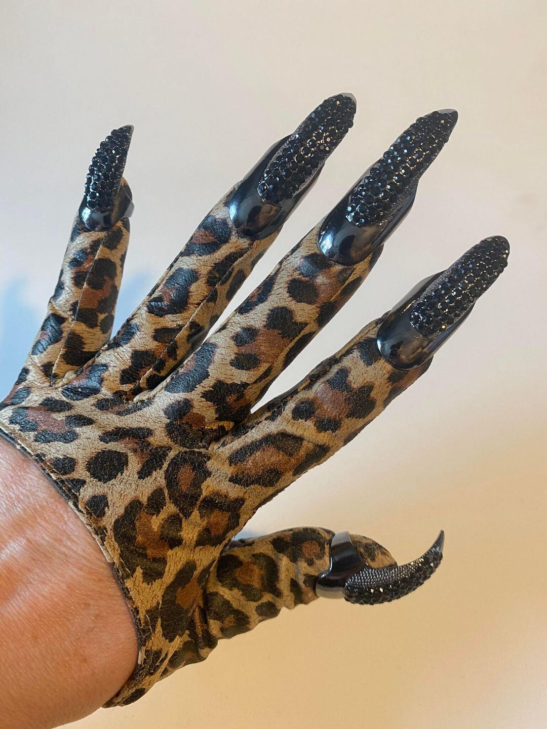 Witch Vampire Goddess Temple Belly Dancer Black Crystal Claw Tip Ring ...