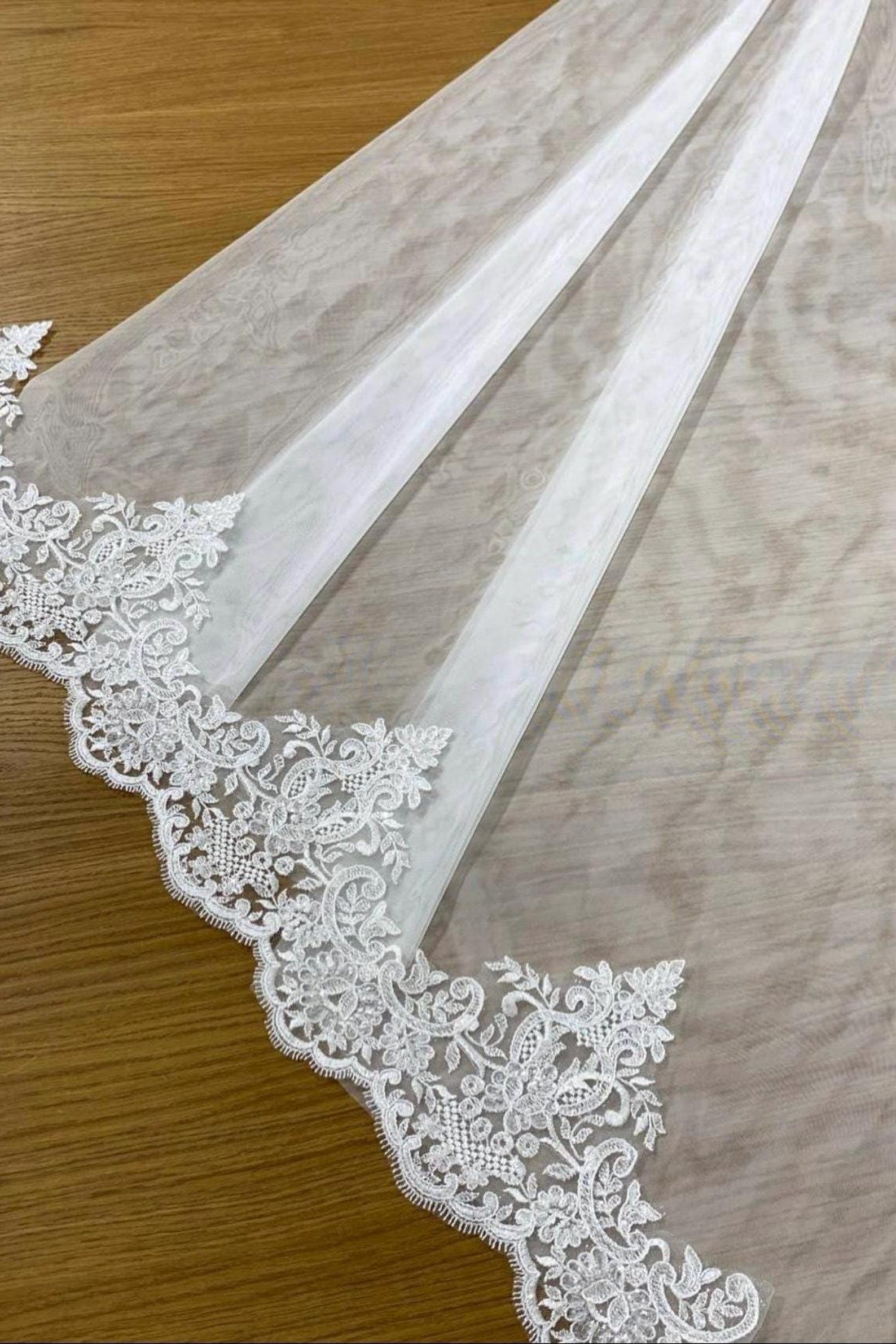 Wedding Veil With Lace Edge, Lace Wedding Veil, Lace Wedding Veil, Lace ...