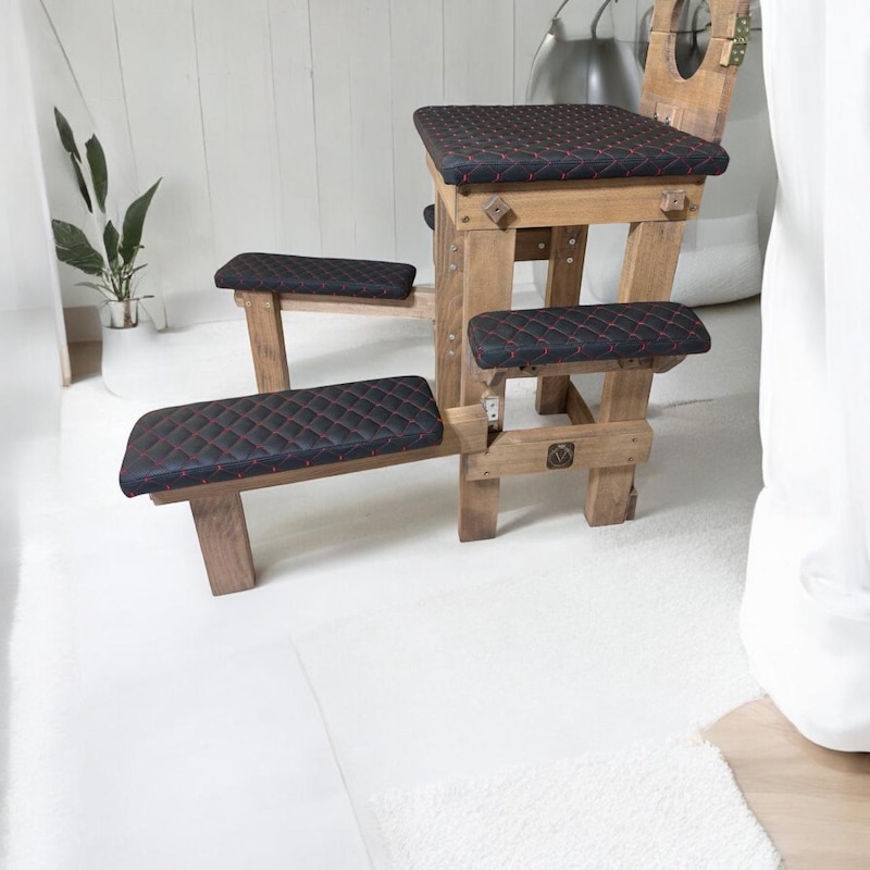 Stockade Restraint - Etsy