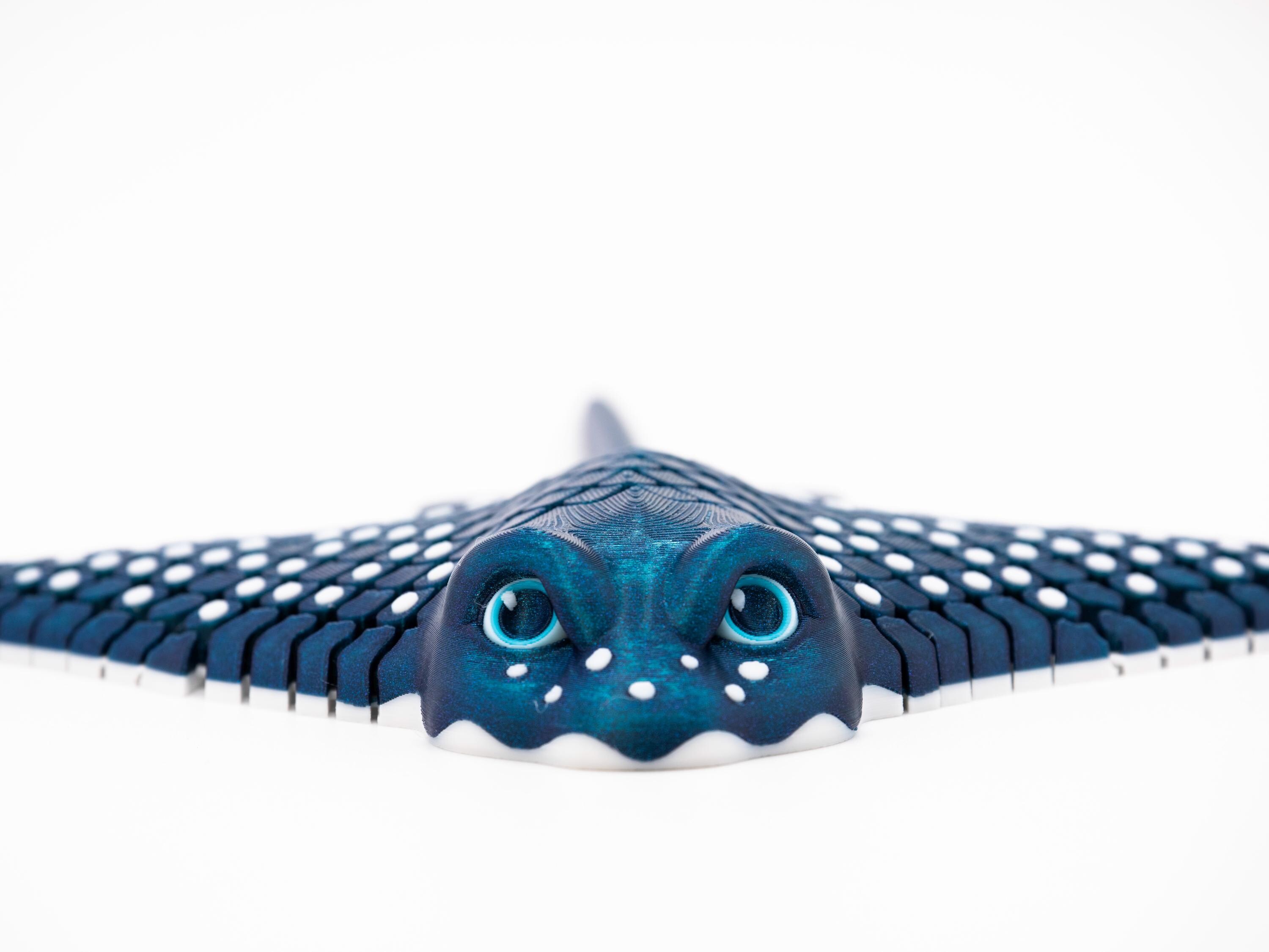 Stingray Articulating Fidget Toy - Articulated, Flexible, Fun - Perfect for Stingray and Ocean ...