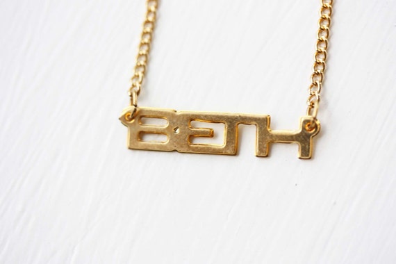 Beth Name Necklace Gold, Name Necklace, Vintage Name … - Gem