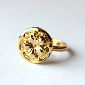 Flower Circle Ring, Flower Ring, Gold Flower Ring, Round Gold Ring - Etsy