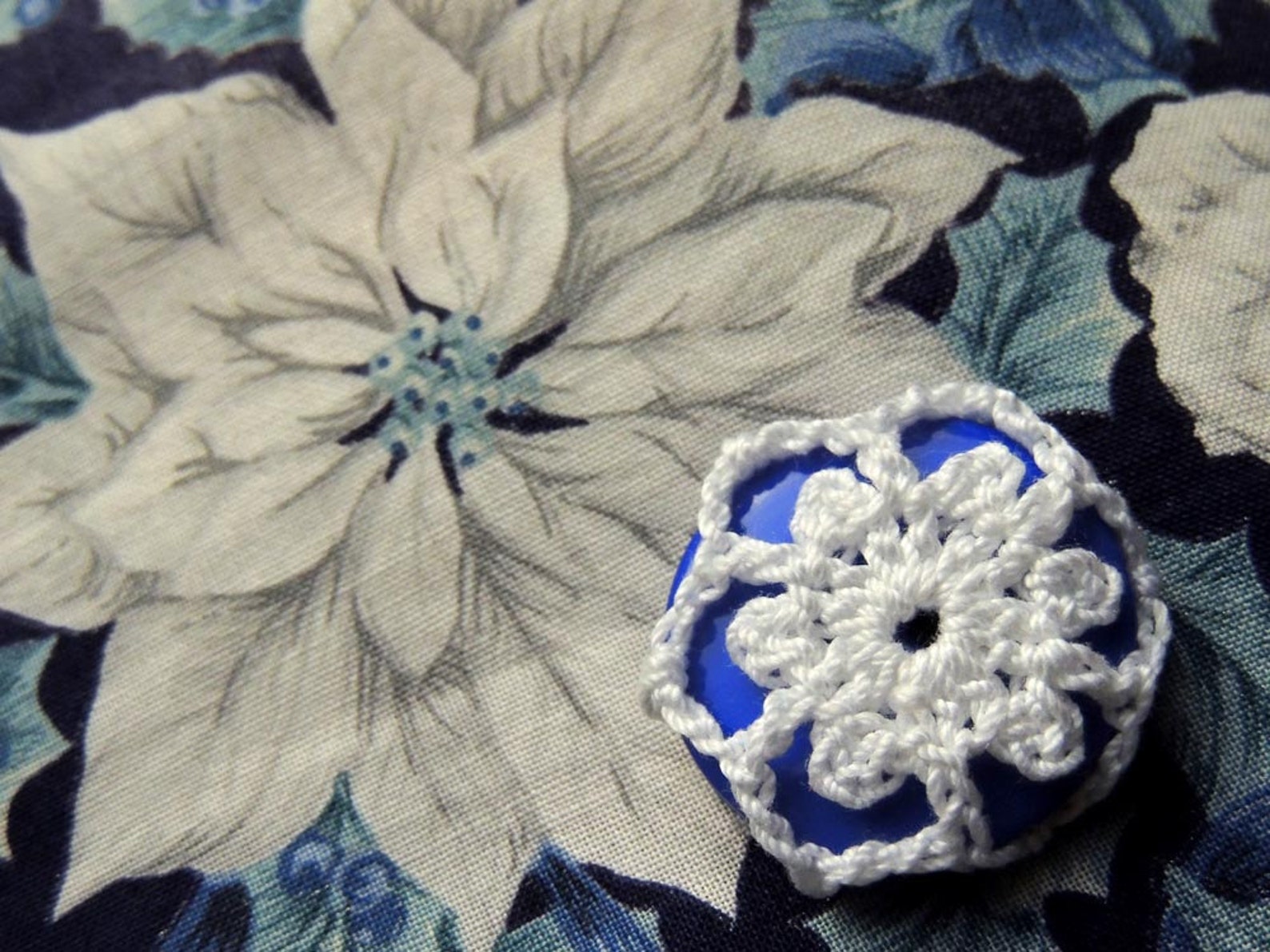 6 Snowflake Buttons | Etsy