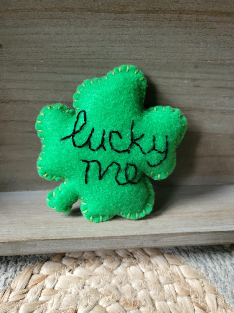 Lucky 4 Leaf Clovers, Felt Decor, Tiered Display Decor - Etsy