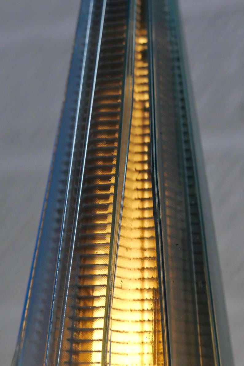 The Shard Scale Model Architectural Illuminated Desk Light |made-to ...