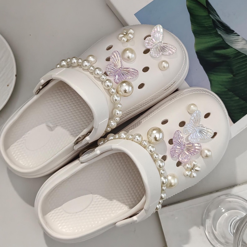 Set of 16 Elegant yet Charmingly Cute Shoe Charm Sets Summer Winter ...