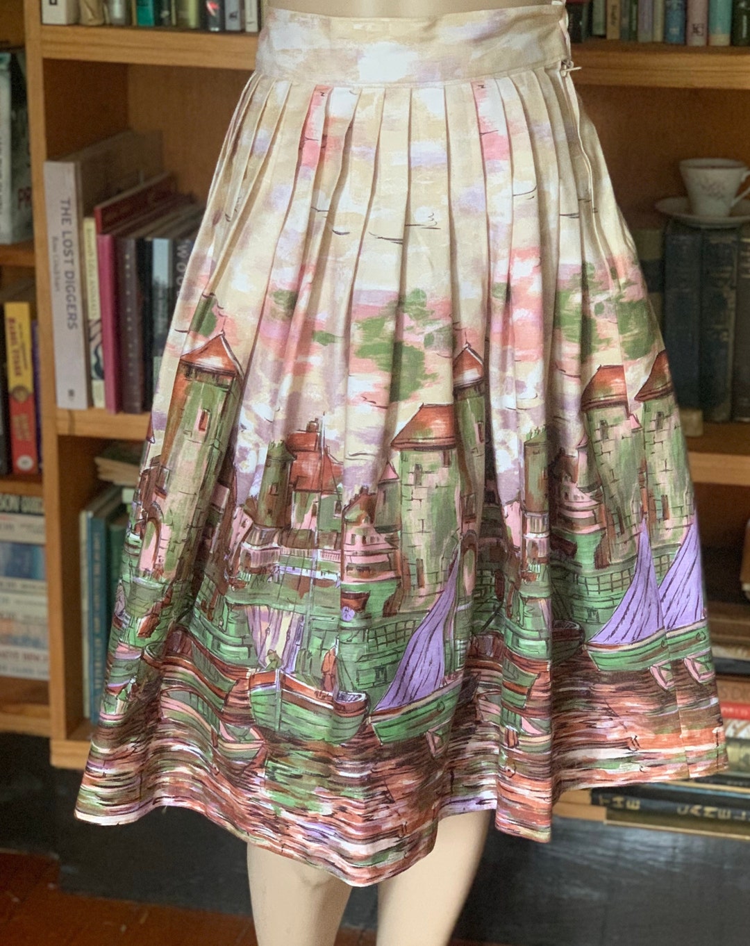 Preloved Skirt / Handmade / Vintage Fabric / Preloved / Vintage Style ...