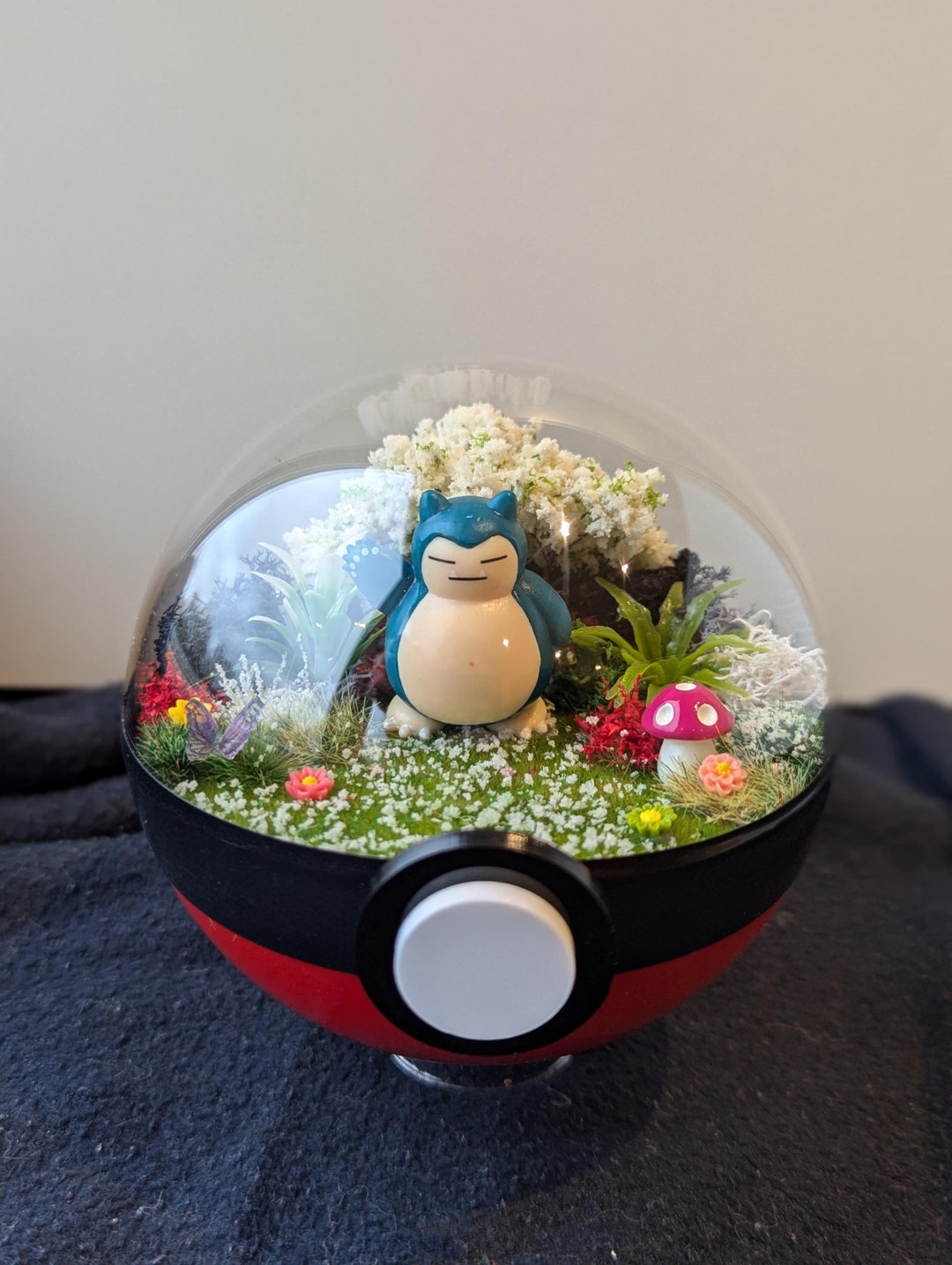 Snorlax Pokeball Handmade Pokemon Terrarium. Homemade, Diarama ...