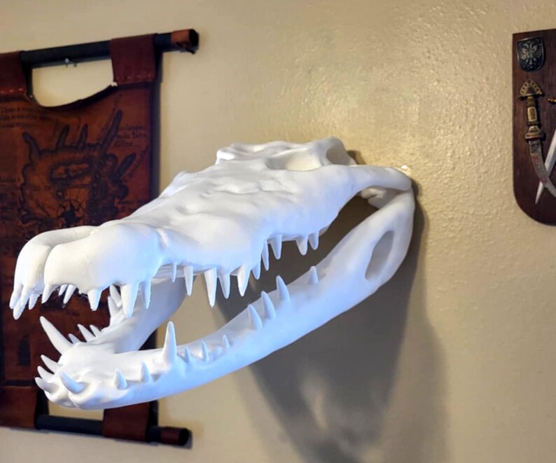 LARGE Crocodile Skull - Replica Animal Skull Art - Crocodile Bust ...