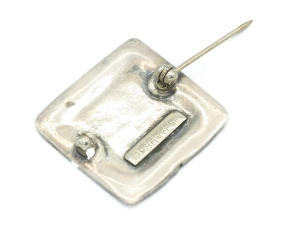 Metropolitan Museum of Modern Art Square Shaped Pin A… - Gem