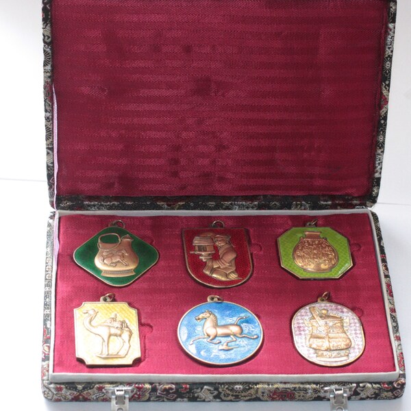 Chinese Pendant - Etsy