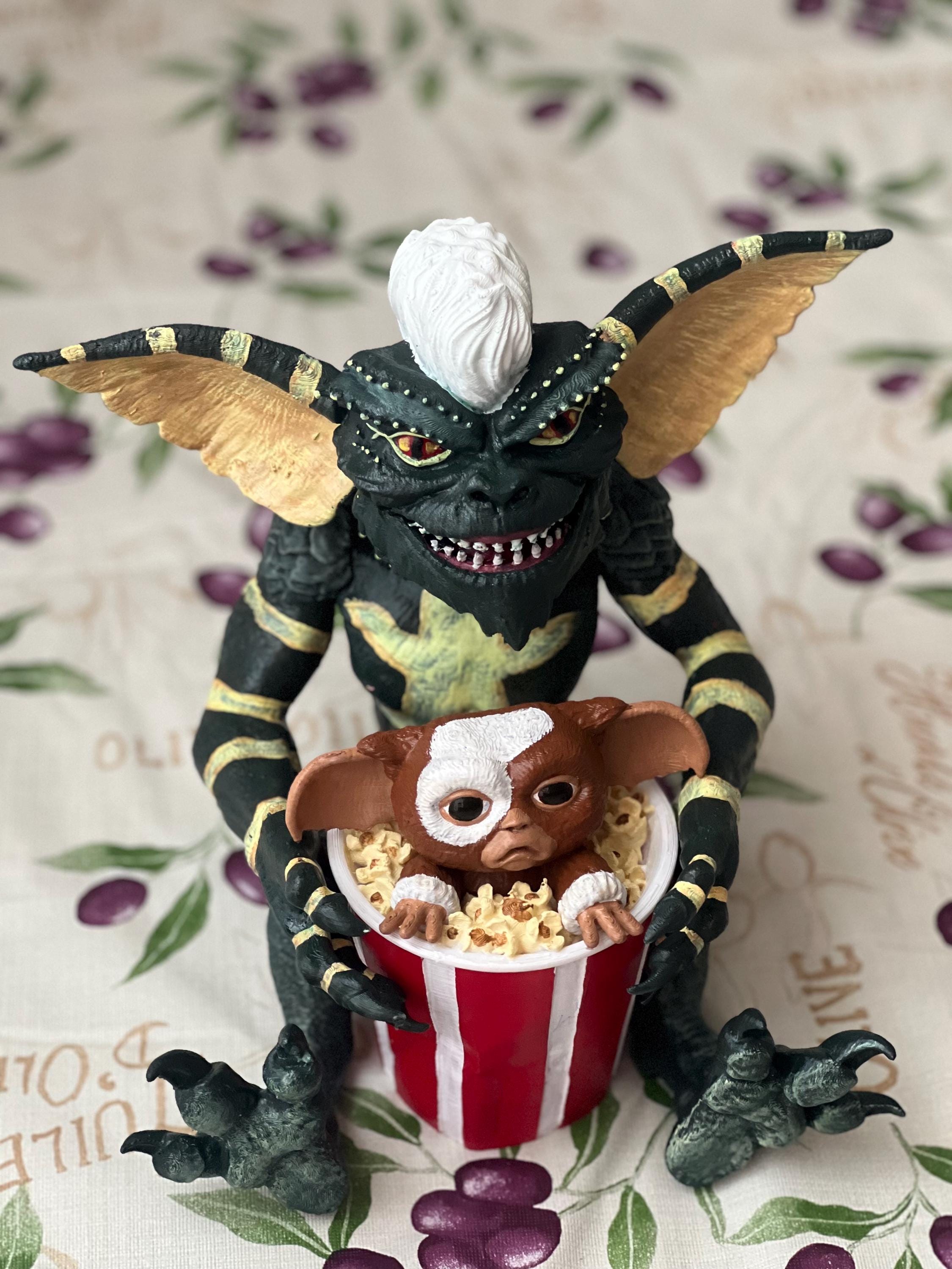 Gremlins Movie Gizmo in Popcorn Bucket | Hand-painted 3D Collectible ...