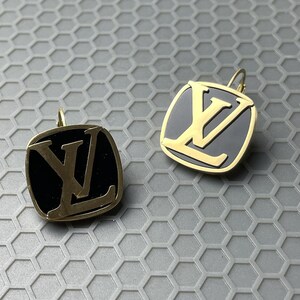 Etsy lv earrings store
