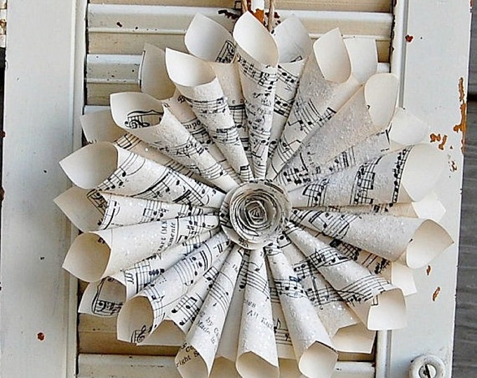 Petite Holiday Sheet Music Wreath With Snowy Glitter / Music Teacher ...