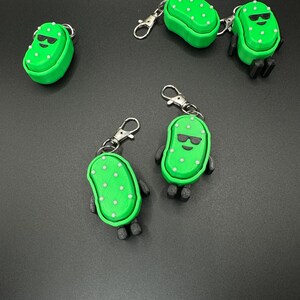 Pickle Fidgets! - Clicker Fidget Keychains - 3D Printed Fidgets - Etsy