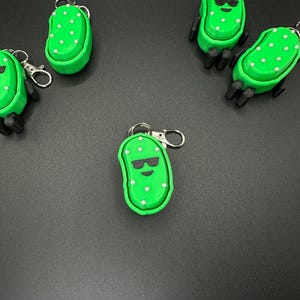 Pickle Fidgets! - Clicker Fidget Keychains - 3D Printed Fidgets - Etsy