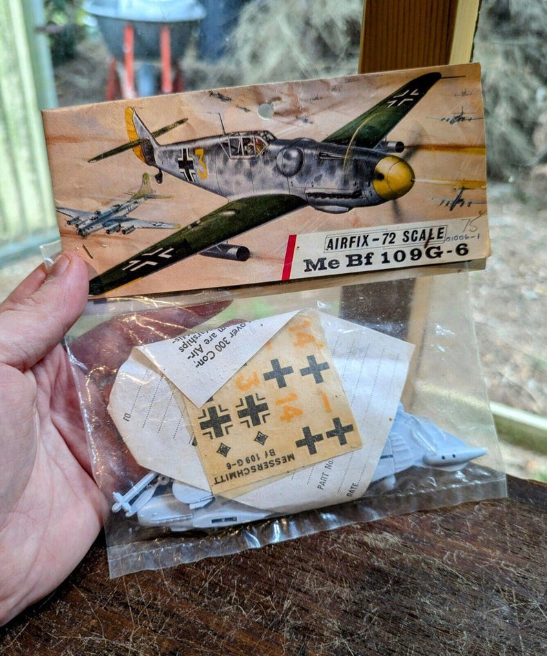 VINTAGE Airfix Messerschmitt Me Bf 109G Peg Bag Model Aircraft Kit - 1: ...