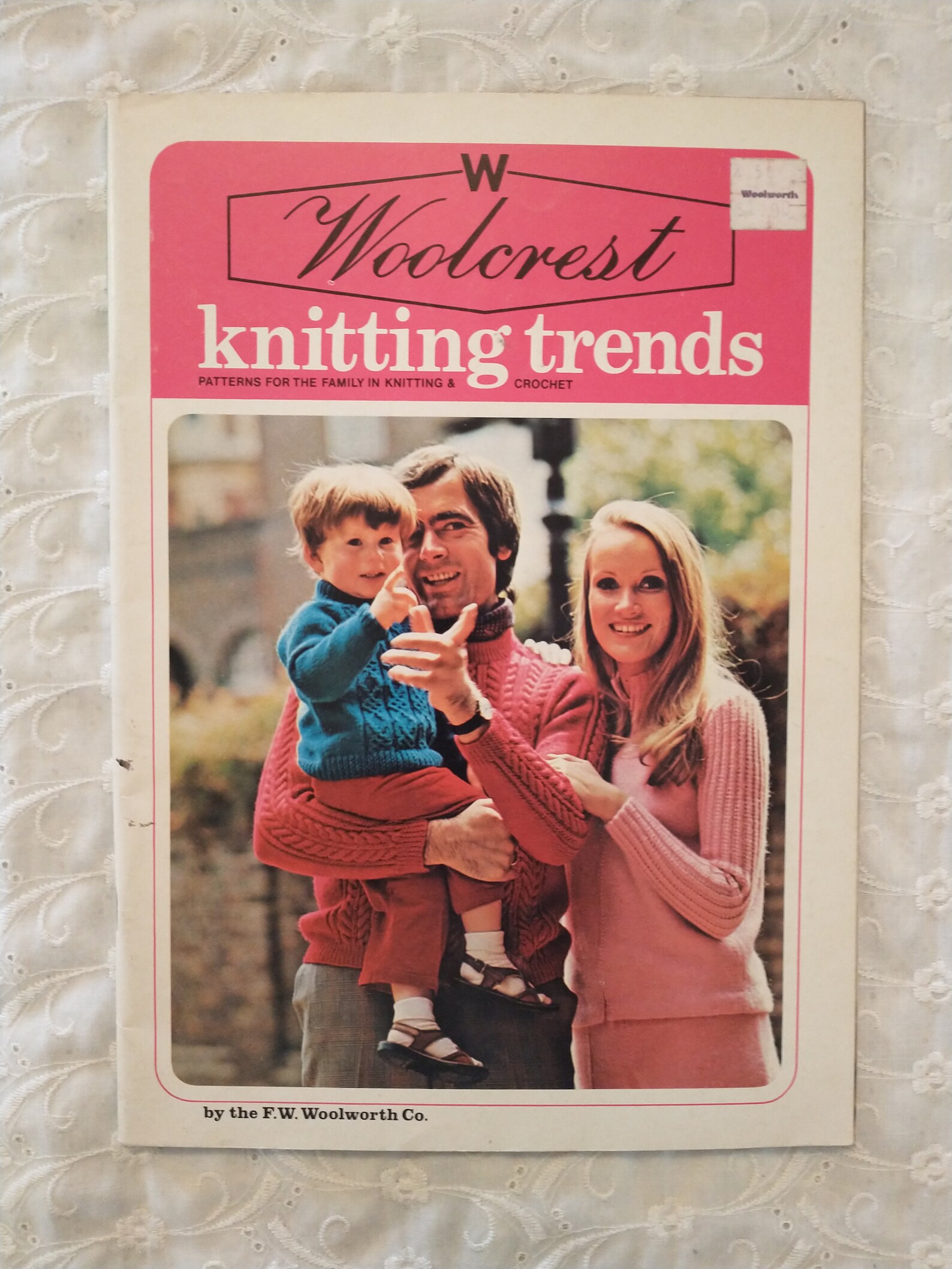 Vintage Pattern Book - Woolcrest Knitting Patterns for the Family C ...