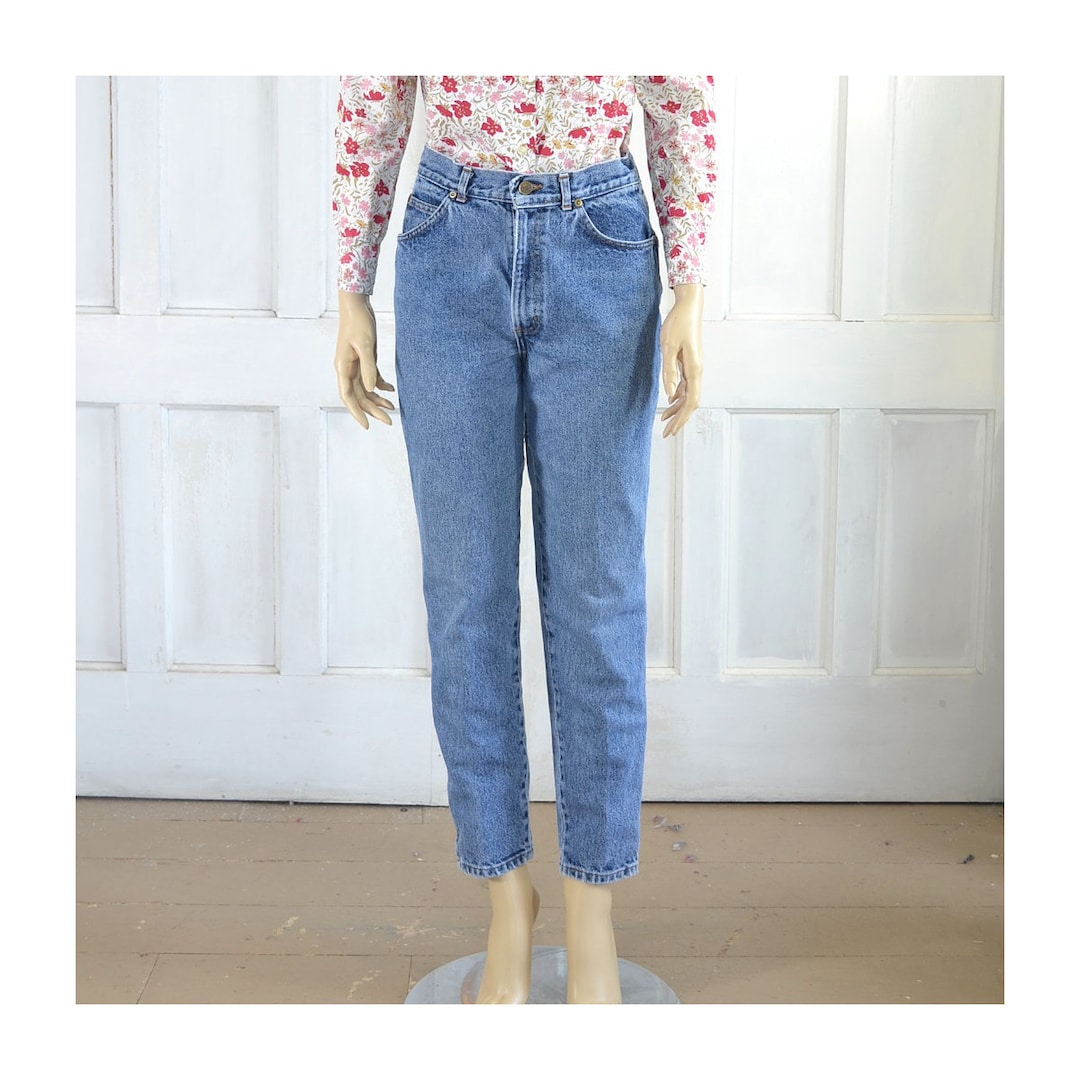 Vintage Chic Jeans - High Rise - Yoke Back - 90s Distressed Jeans ...