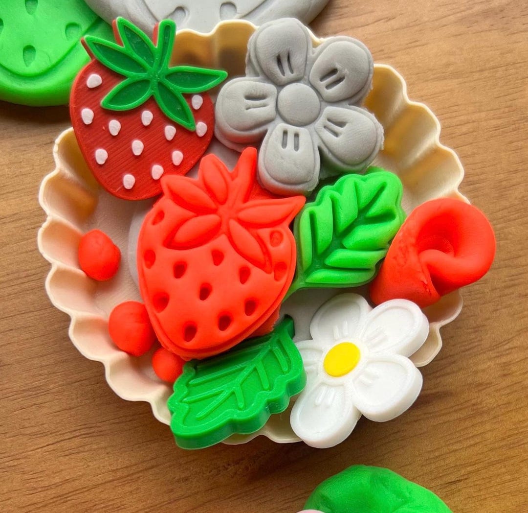 Strawberry Play Dough Kit, Strawberry Pie Play Dough, Eco Friendly ...