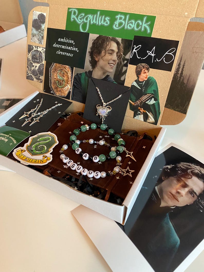 Regulus Black Gift Box - Etsy