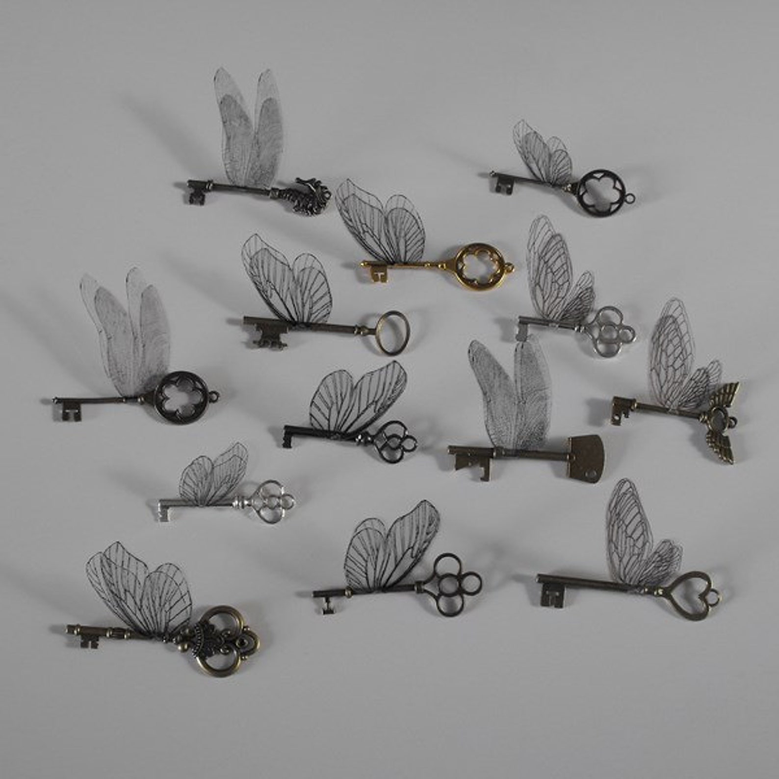 5 X Flying Keys With Wings – Various Types and Sizes – 5KEY5 - Etsy Canada