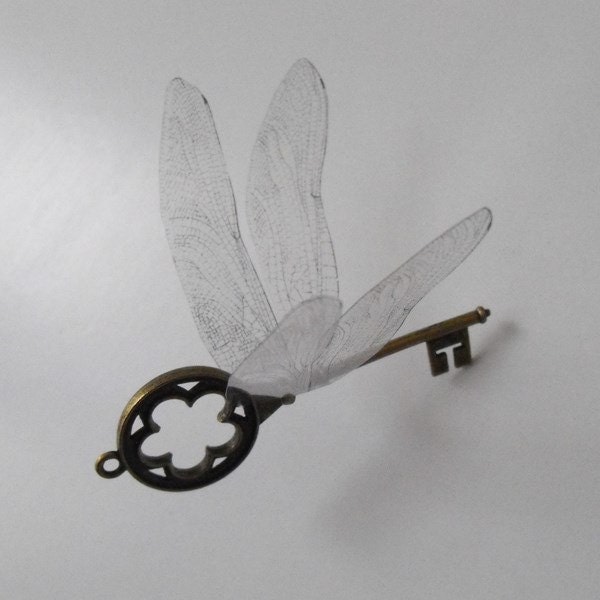 Magical Flying Winged Key With Dragonfly Wings in Antique Brass ARBDF ...