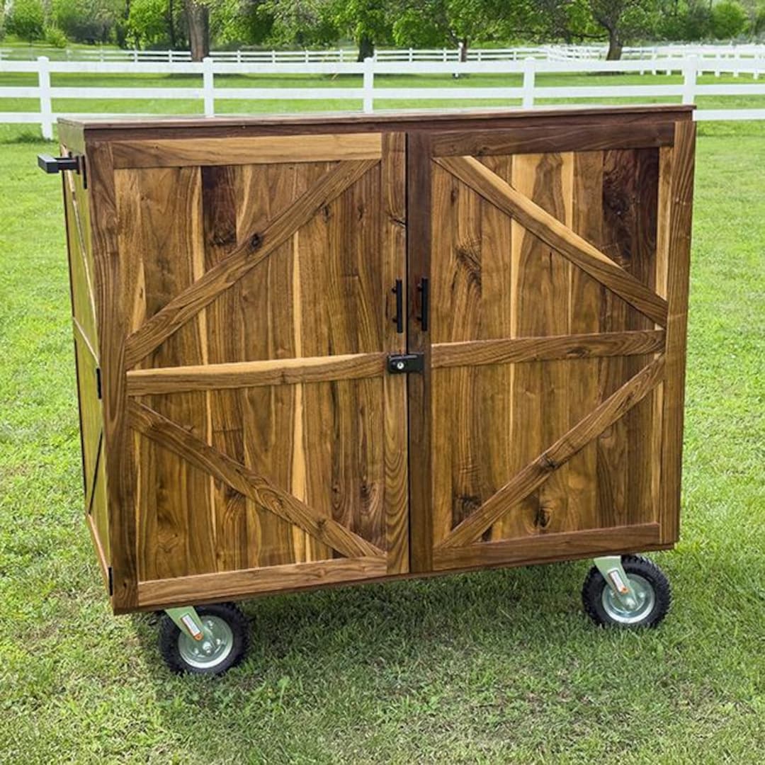 Custom Equestrian Tack Trunk - Etsy