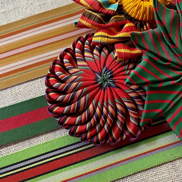 Ribbon Sculpture - Etsy