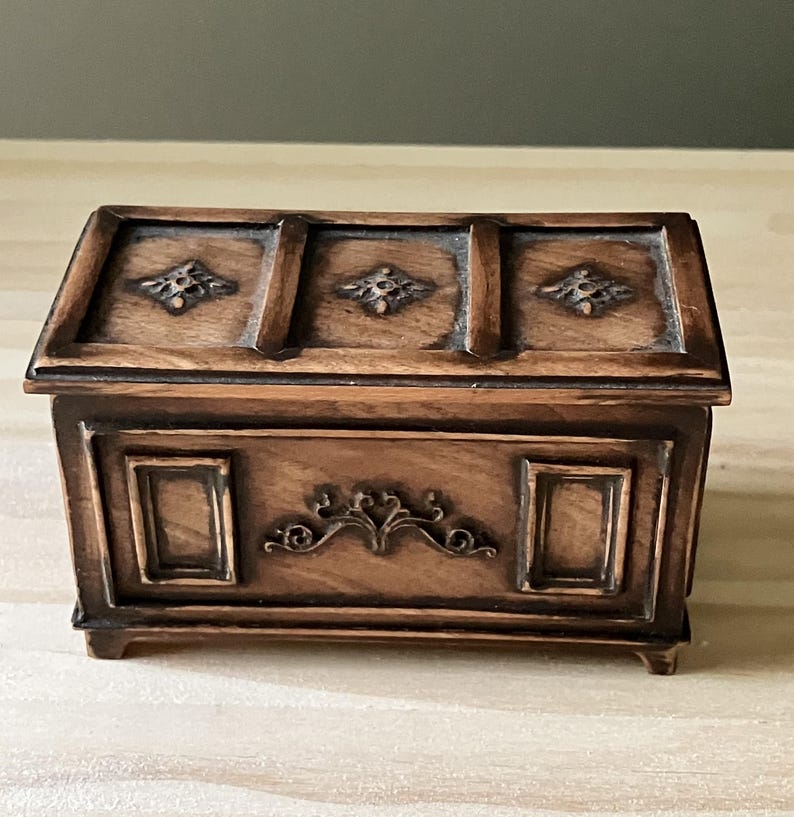 Lynn Jowers Miniature Blanket Box Trunk + 1:12 Scale Dollhouse - Etsy