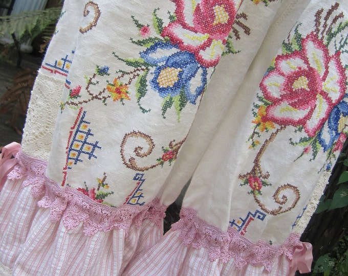 BLOOMIES... Vintage Kitty Bloomies.. Short Bloomers.. Cross - Etsy