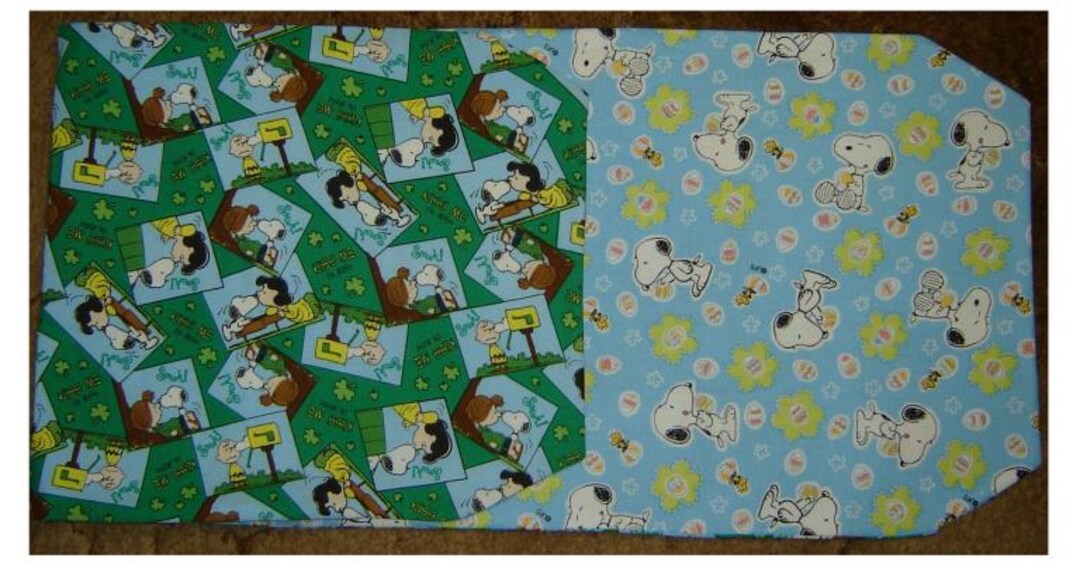 PEANUTS GANG and SNOOPY Reversible Table Runner St Patricks and Easter ...