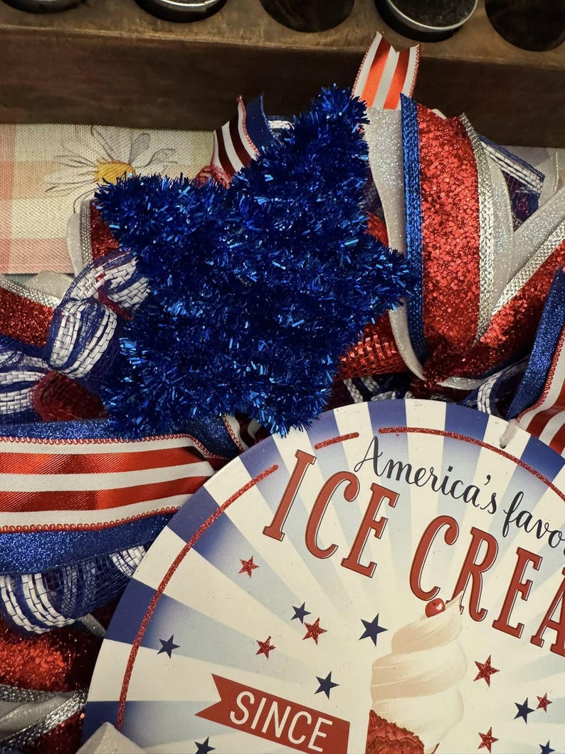 America's Favorite Ice Cream | Large Wreath - Etsy