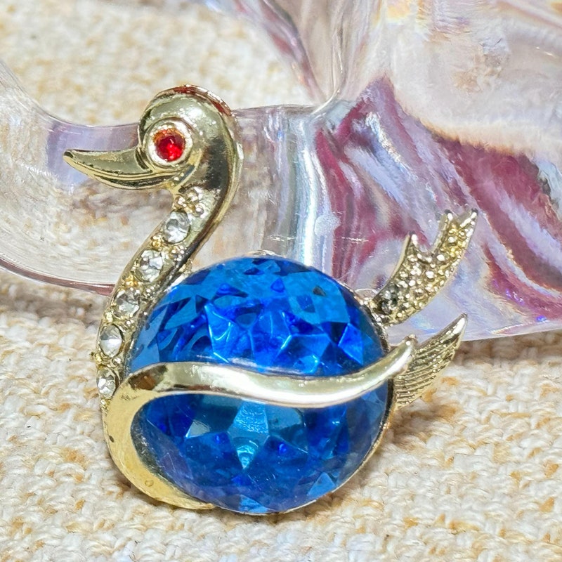 Duck Brooch - Etsy