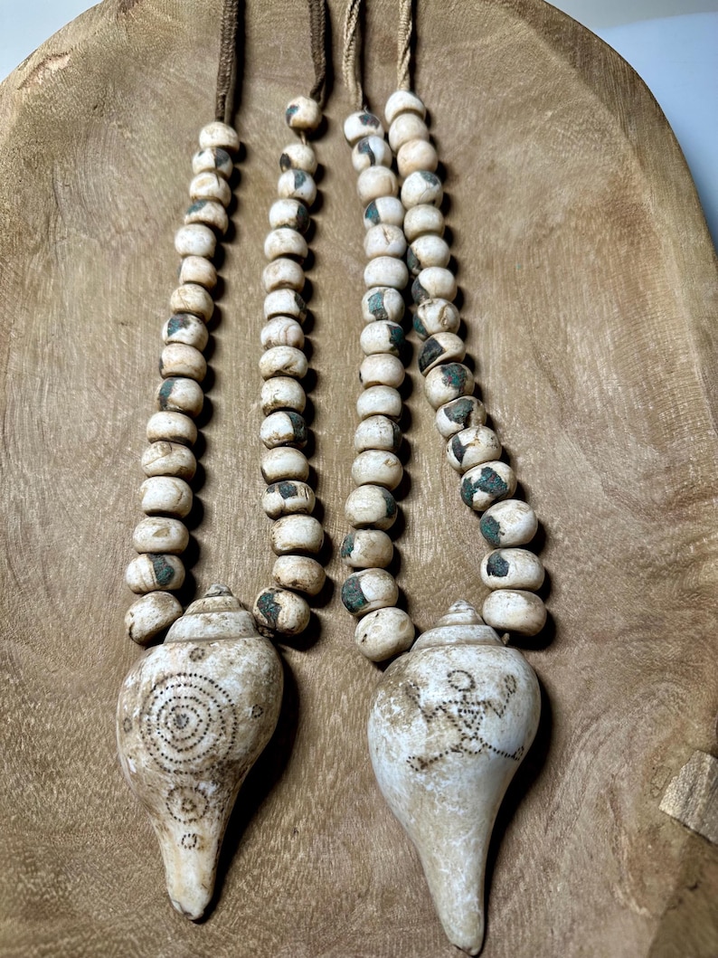 Inlaid Naga Conch Shell Mala Beads: Chank Shell Pendant, Nepal - Etsy