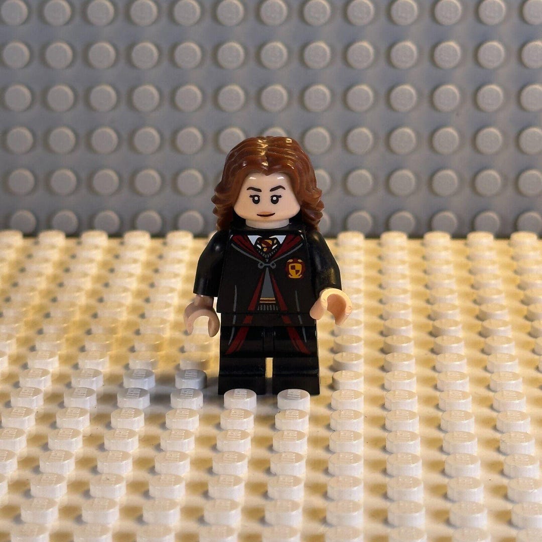 LEGO Minifigure Series Minifigure Hermione Granger in School Robes ...