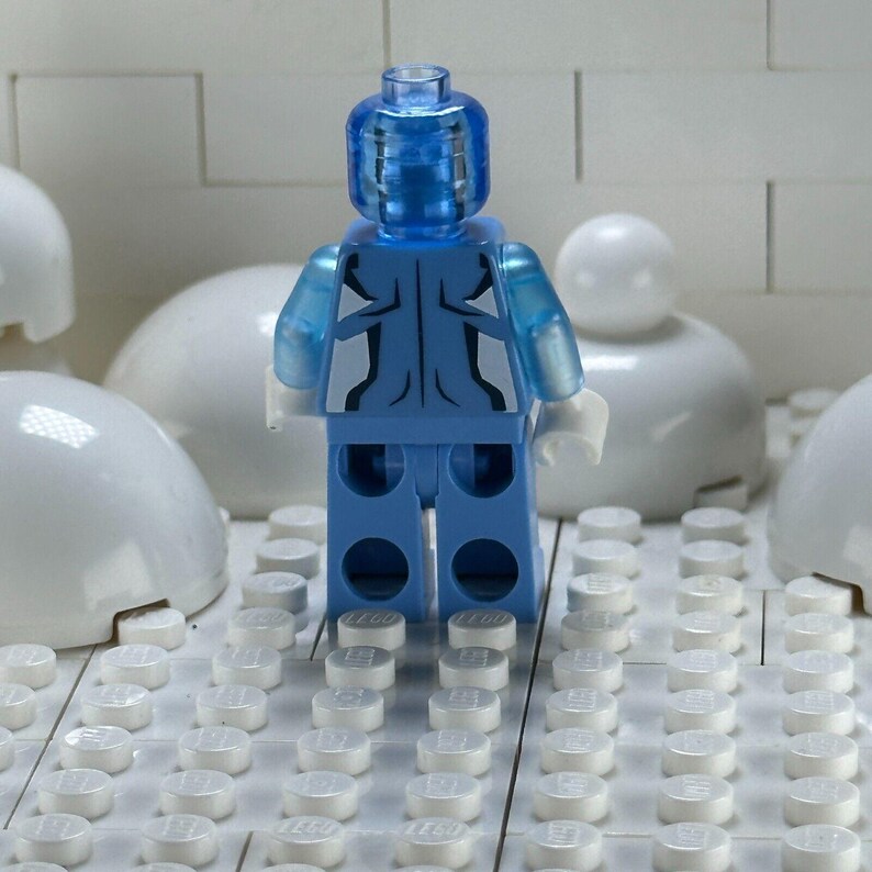 LEGO Marvel Super Heroes Minifigure Electro Medium Blue Outfit, Trans ...