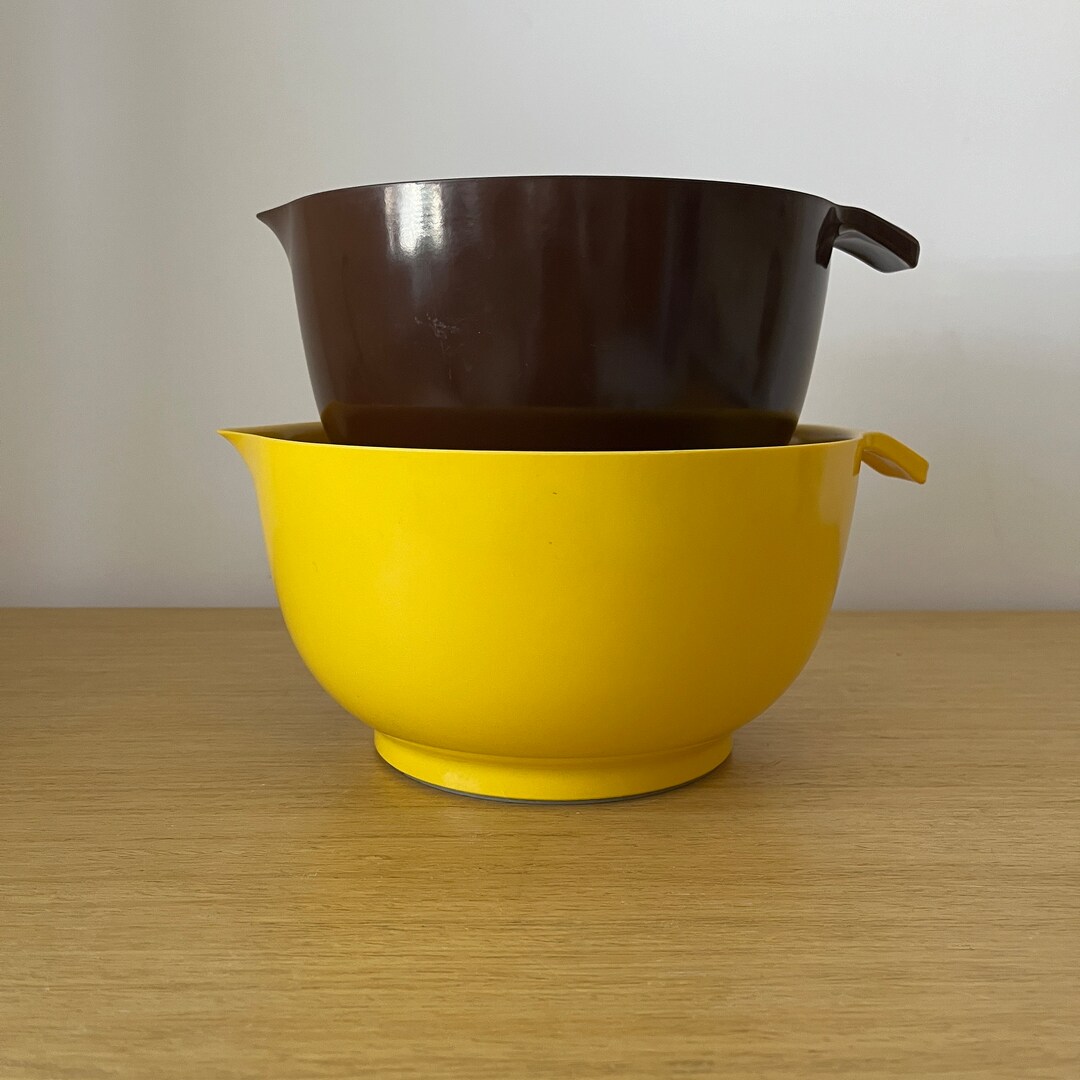 Vintage Copco Mixing Bowls, Set of Two Yellow and Brown - Etsy