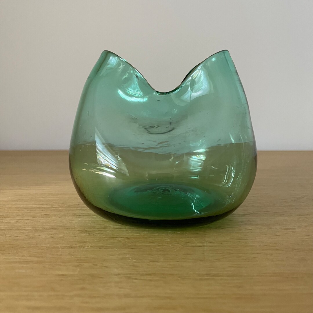 Vintage Blenko Glass Green Pinch Vase - Etsy