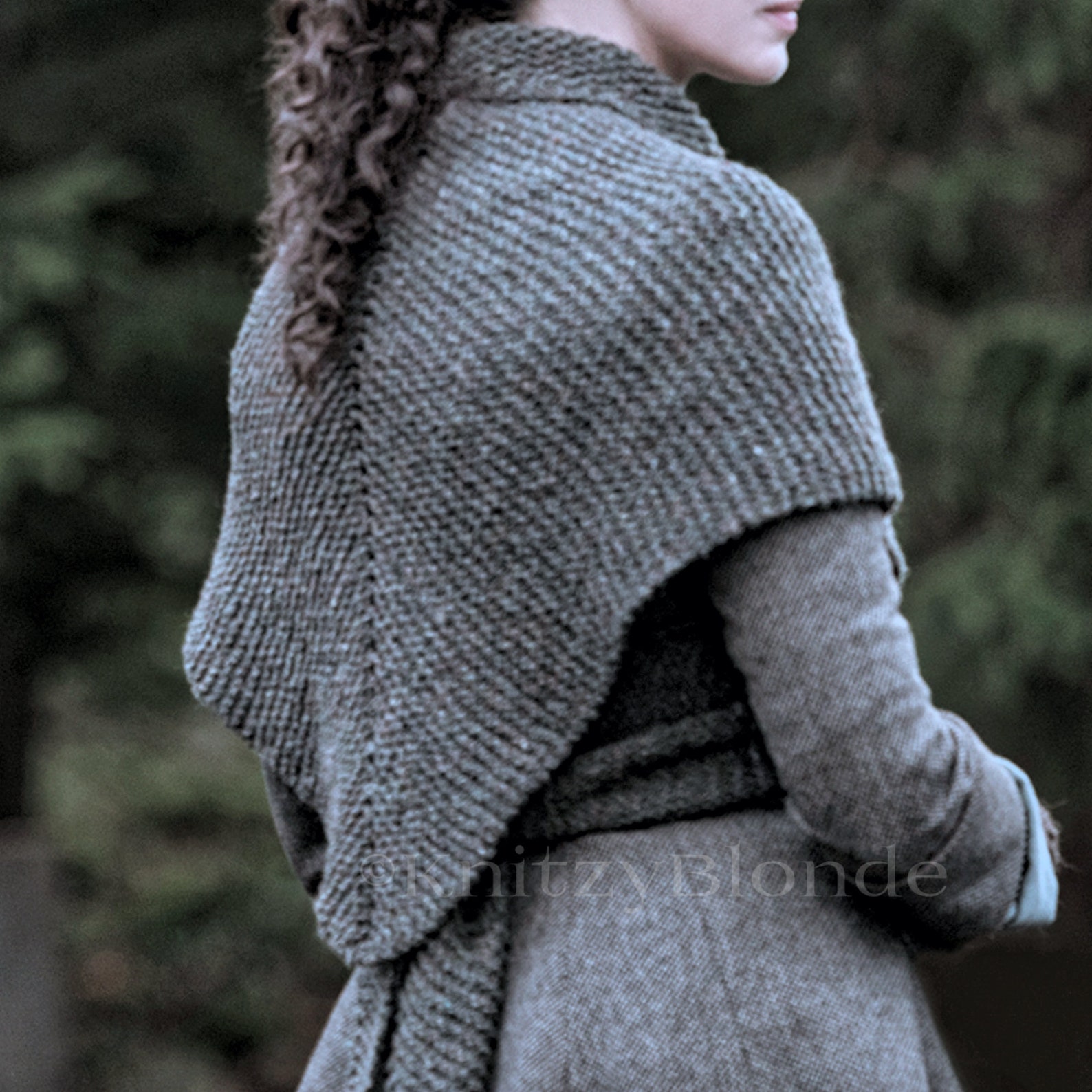 Hand Knit Wool Triangle Shawl, Outlander Claire Fraser Inspired - Etsy