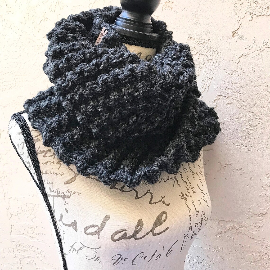 Outlander Claire Cowl Infinity Scarf Chunky Knit, 8 Colors Wool Blend ...