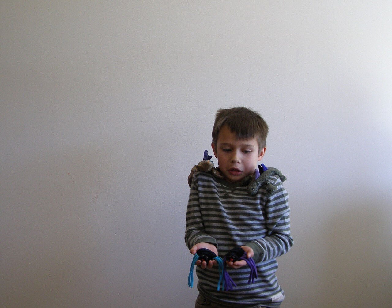 Spider Toy With Purple Legs - Halloween Toy - Spooky Toy for Girls and ...