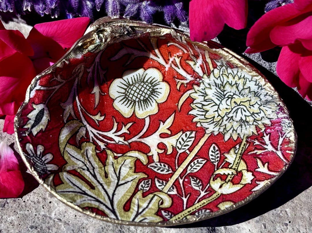 Red and Gold Flowered Clam Shell, Decoupaged Shell, Decorative Shelf ...