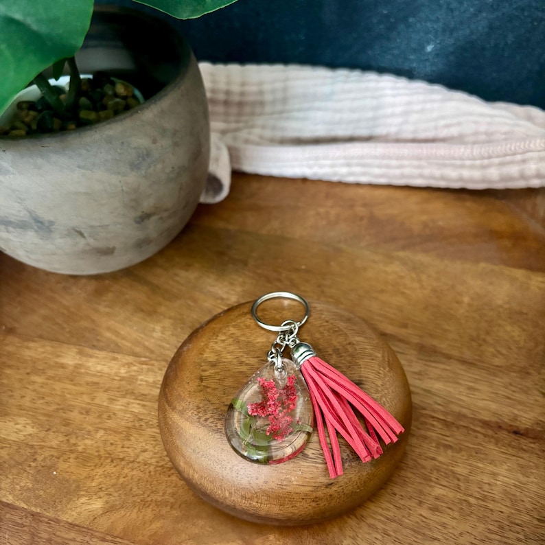 Dried Floral Epoxy Resin Keychains - Etsy