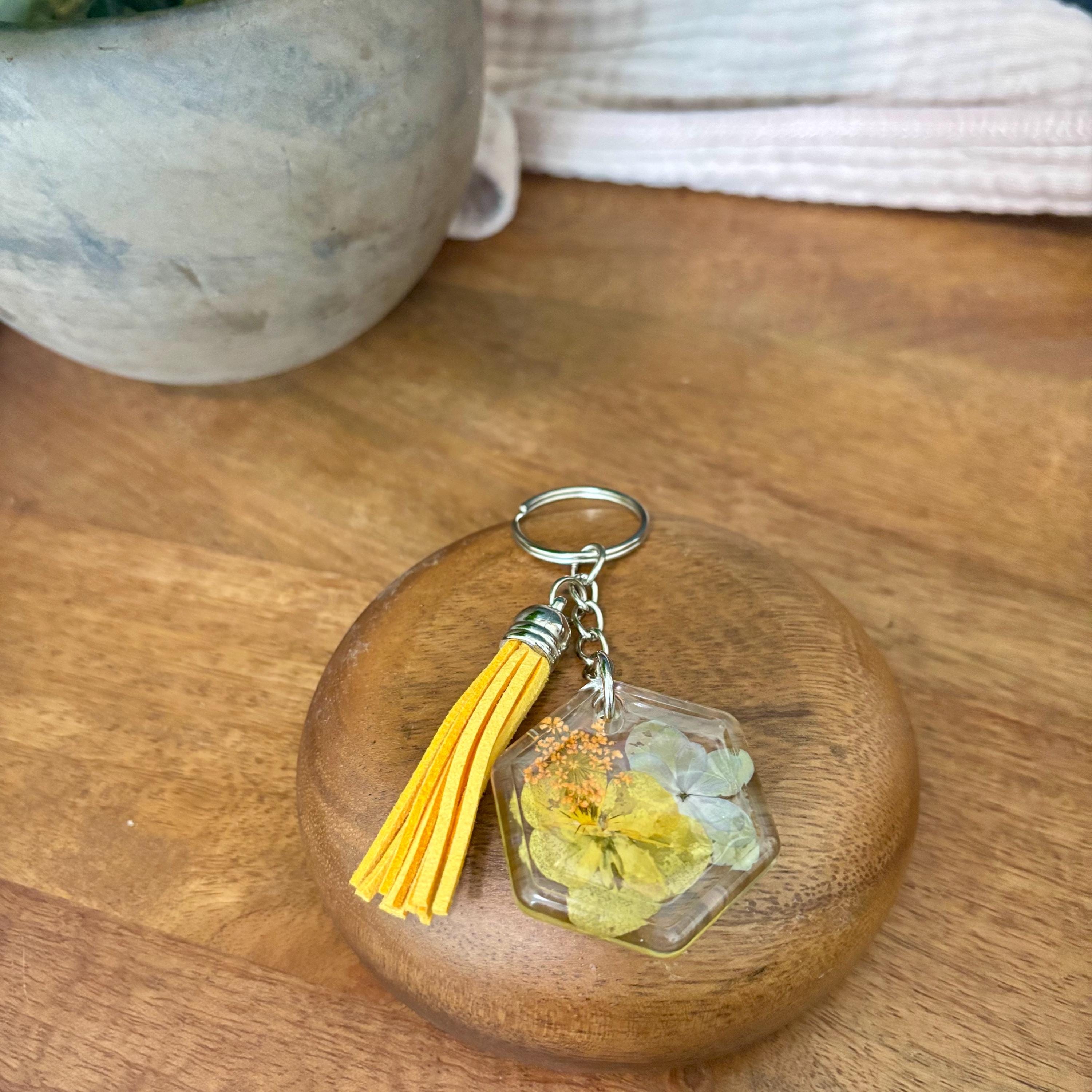Dried Floral Epoxy Resin Keychains - Etsy