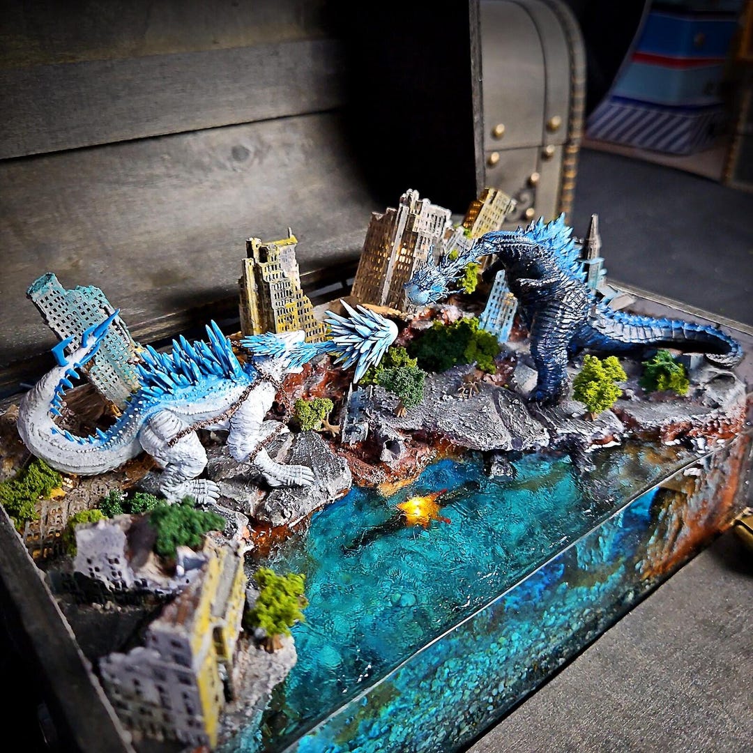 G.OD\ZI/LL.A Vs Sh\im.o Mo.nsters Battle Light Box, Epoxy Resin Art ...
