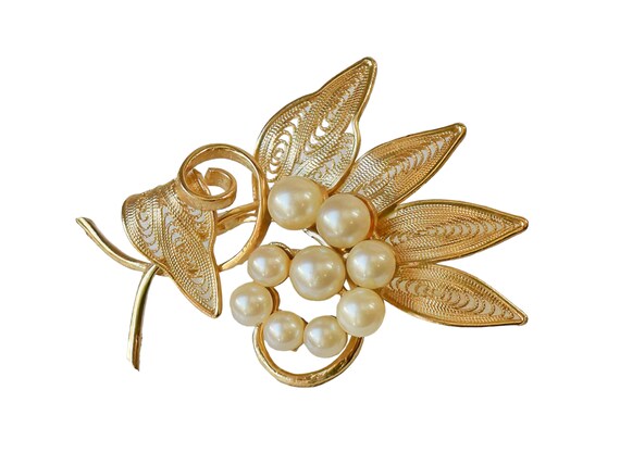 1950s 1960s Corocraft Gold Plate Filigree Faux Pearls… - Gem