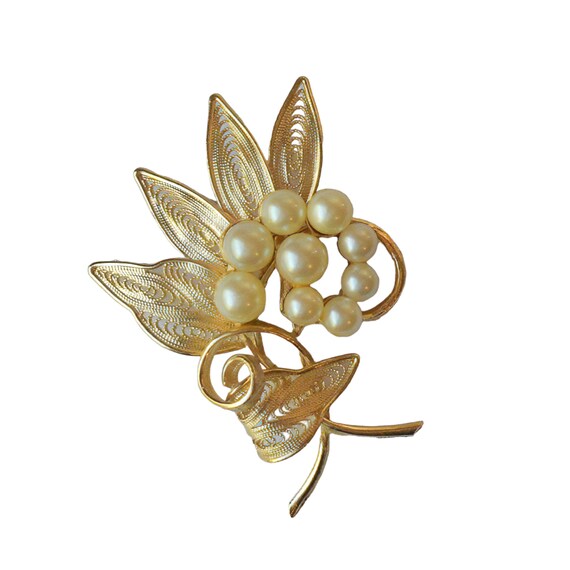 1950s 1960s Corocraft Gold Plate Filigree Faux Pearls… - Gem