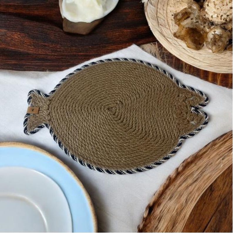 Black Border Handmade Fish Placemats Eco-friendly Jute Table Decor for ...